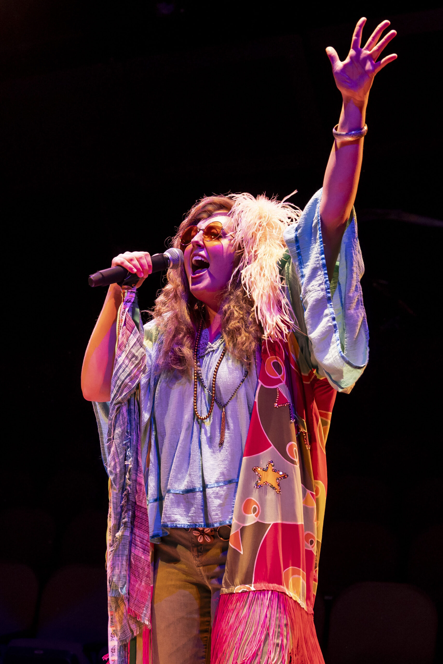 “Beehive: The 60’s Musical” – AROUND THE TOWN CHICAGO