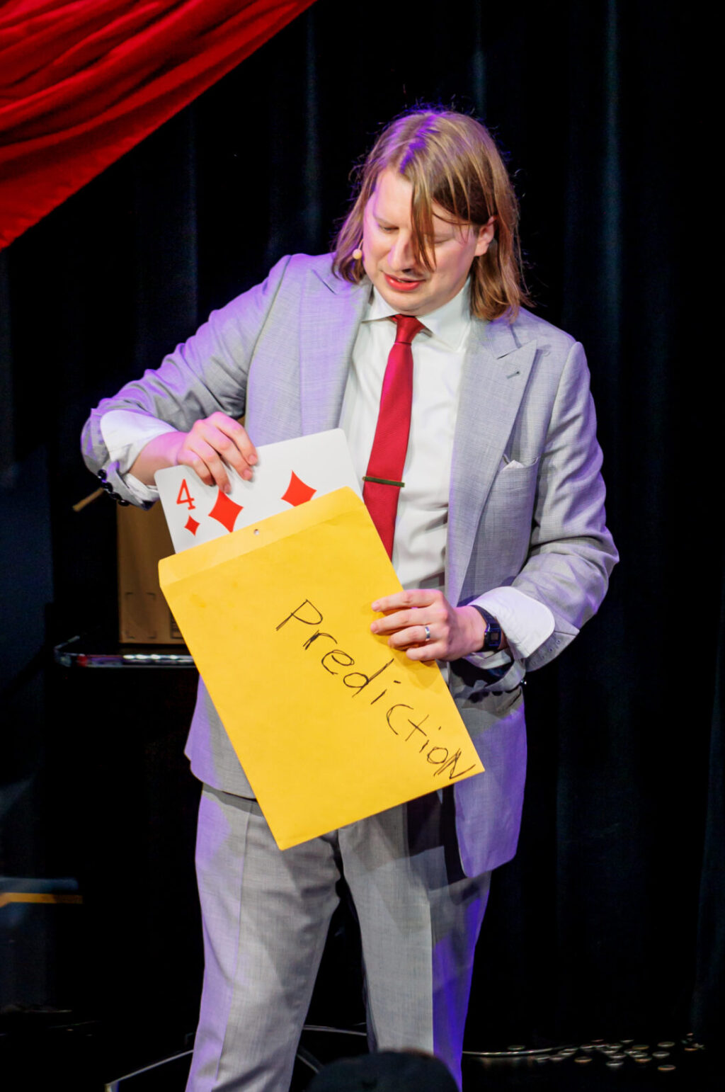 “An Honest Living: Chicago Magic Lounge” reviewed by Paul Lisnek ...