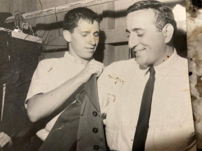 Tony Bennett- We will miss you” – AROUND THE TOWN CHICAGO