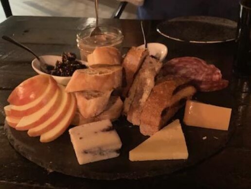 Uvae Kitchen and Wine Bar brings great favors to Andersonville – AROUND ...