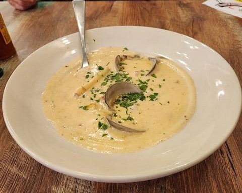 Pink’s is the place for the seafood lovers – AROUND THE TOWN CHICAGO