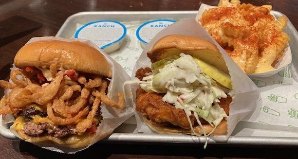 Shake Shack – AROUND THE TOWN CHICAGO